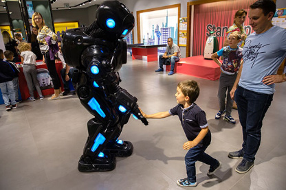 Roboland – big robot exhibit for the whole family in Cleveland.